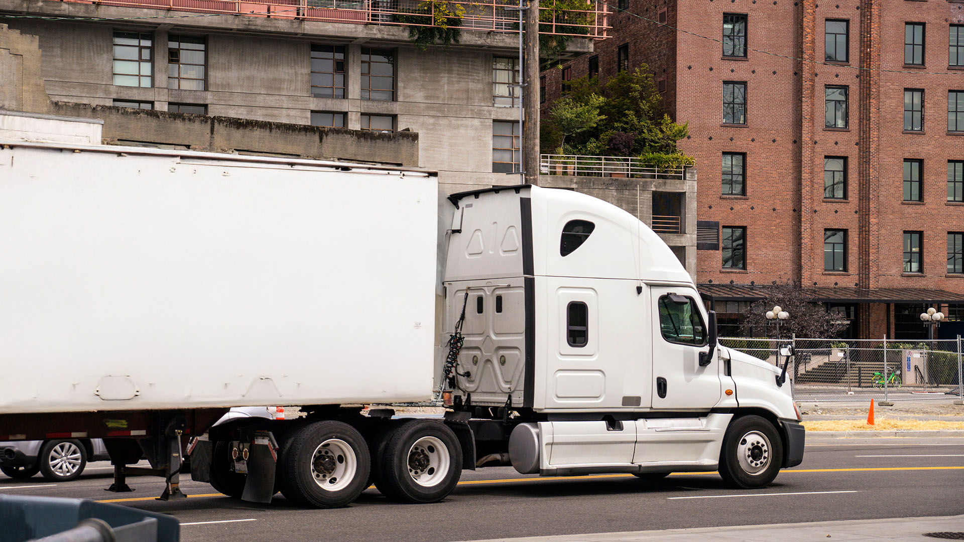 Class A CDL Training in Schaumburg - Wolf Driving School